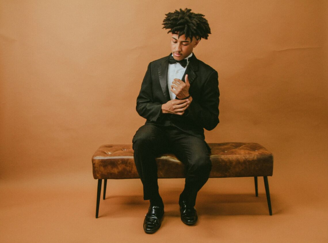 19 year Old Lysle Follette's Voice Defies Boundaries, Unites Cultures