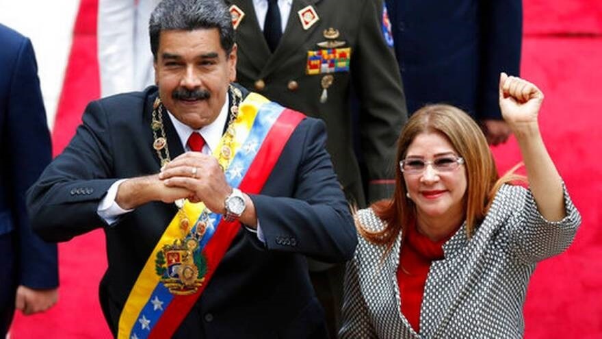 US Captures Venezuelan President and First Lady in Early Morning Strikes
